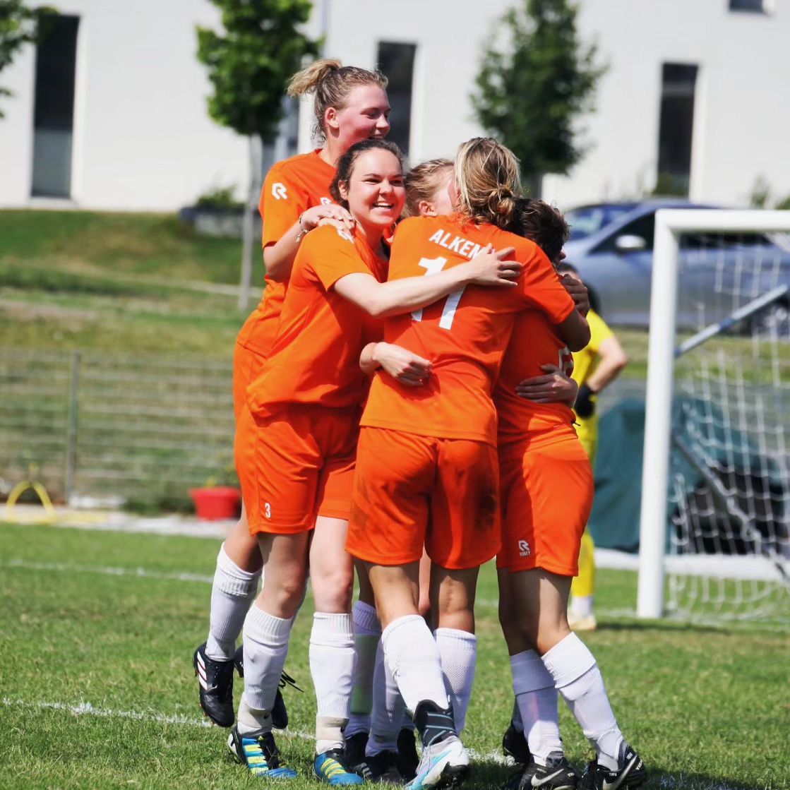 A 30h drive, a goat shepherd and the Champions League feeling: this is ...